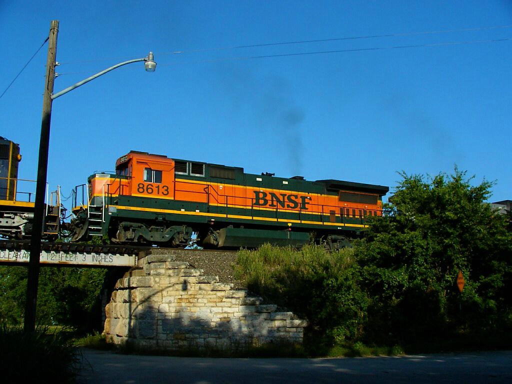BNSF 8613